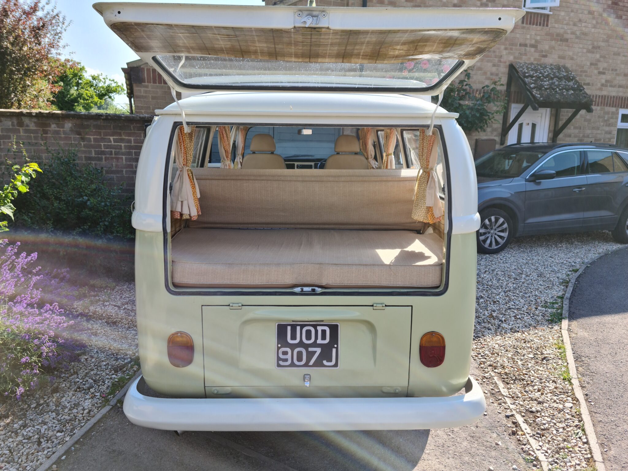 1971 T2 VW Bay Window Camper Van | Quirky Campers