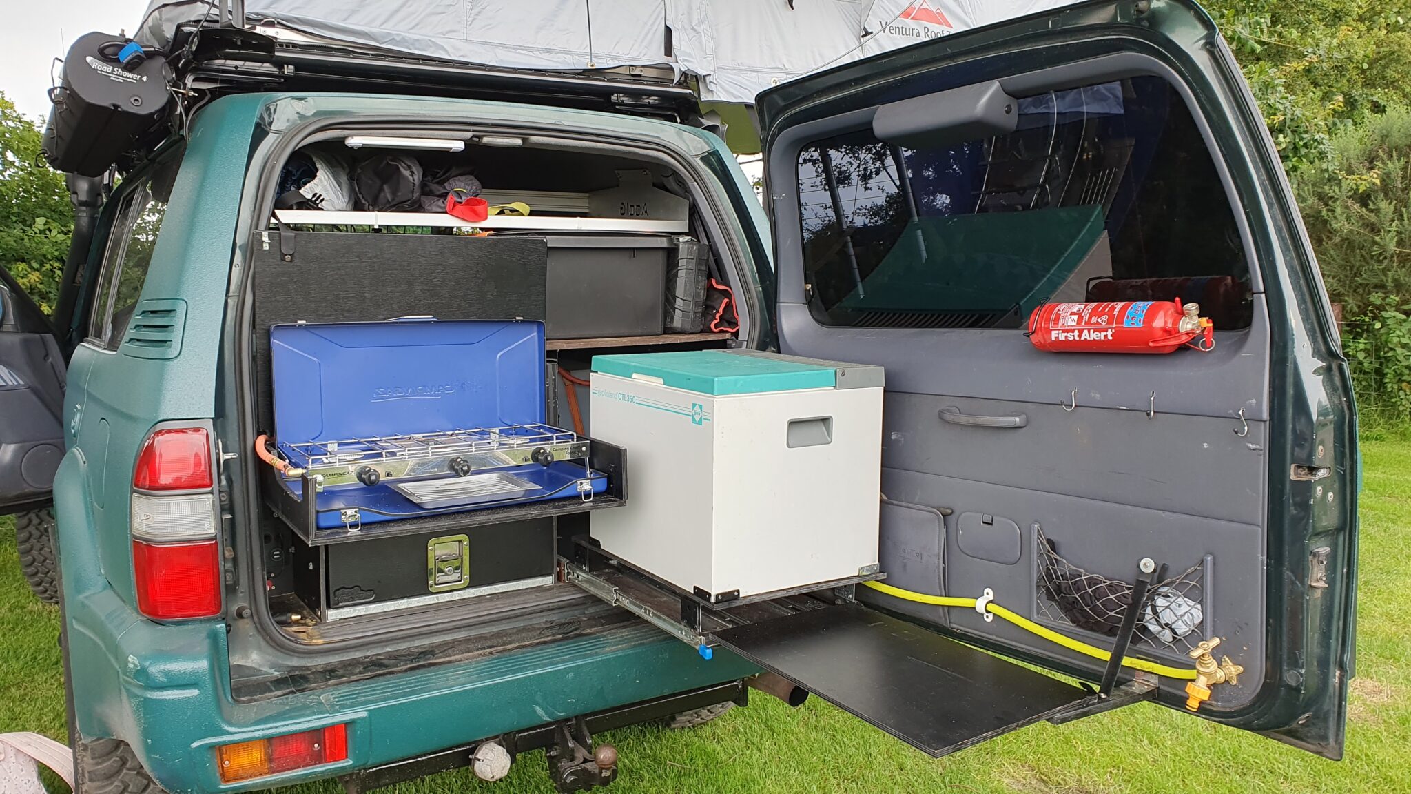 Toyota Landcruiser Fully Equipped Off-road 4x4 camper (suitable for ...