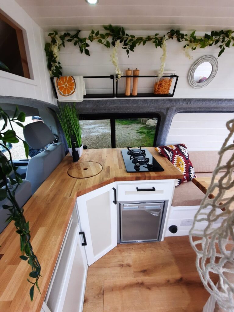 Professionally, newly completed Volkswagen Transporter high top ...