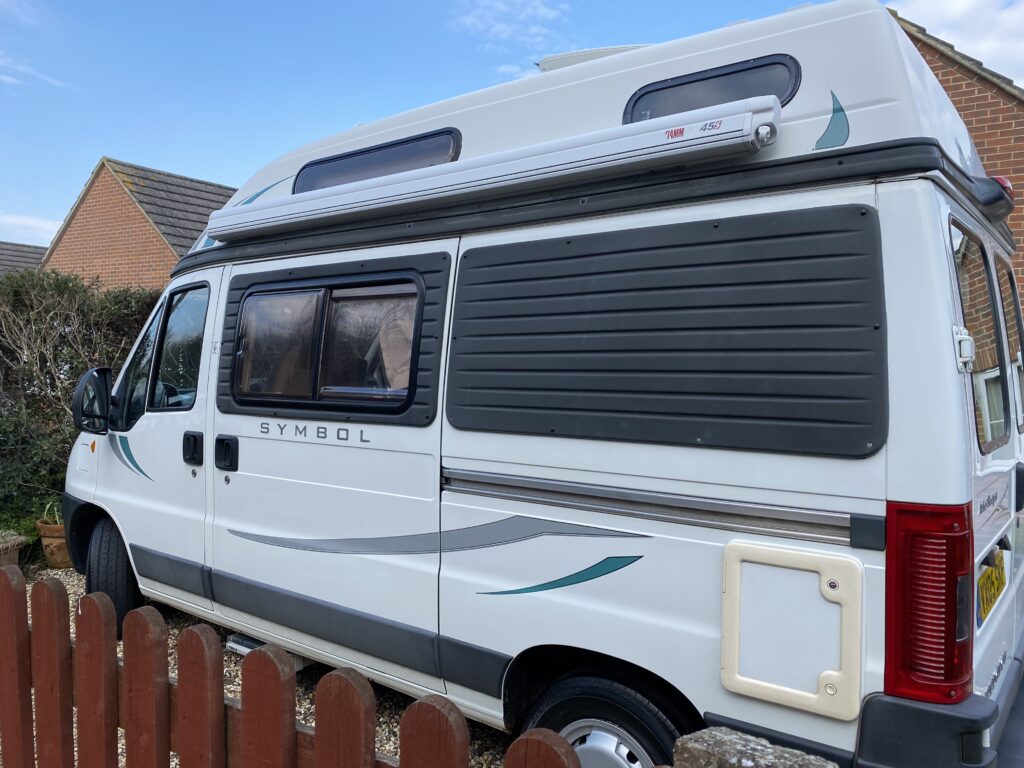 Peugeot boxer auto- sleeper ready to go ,waiting for a new adventure ...