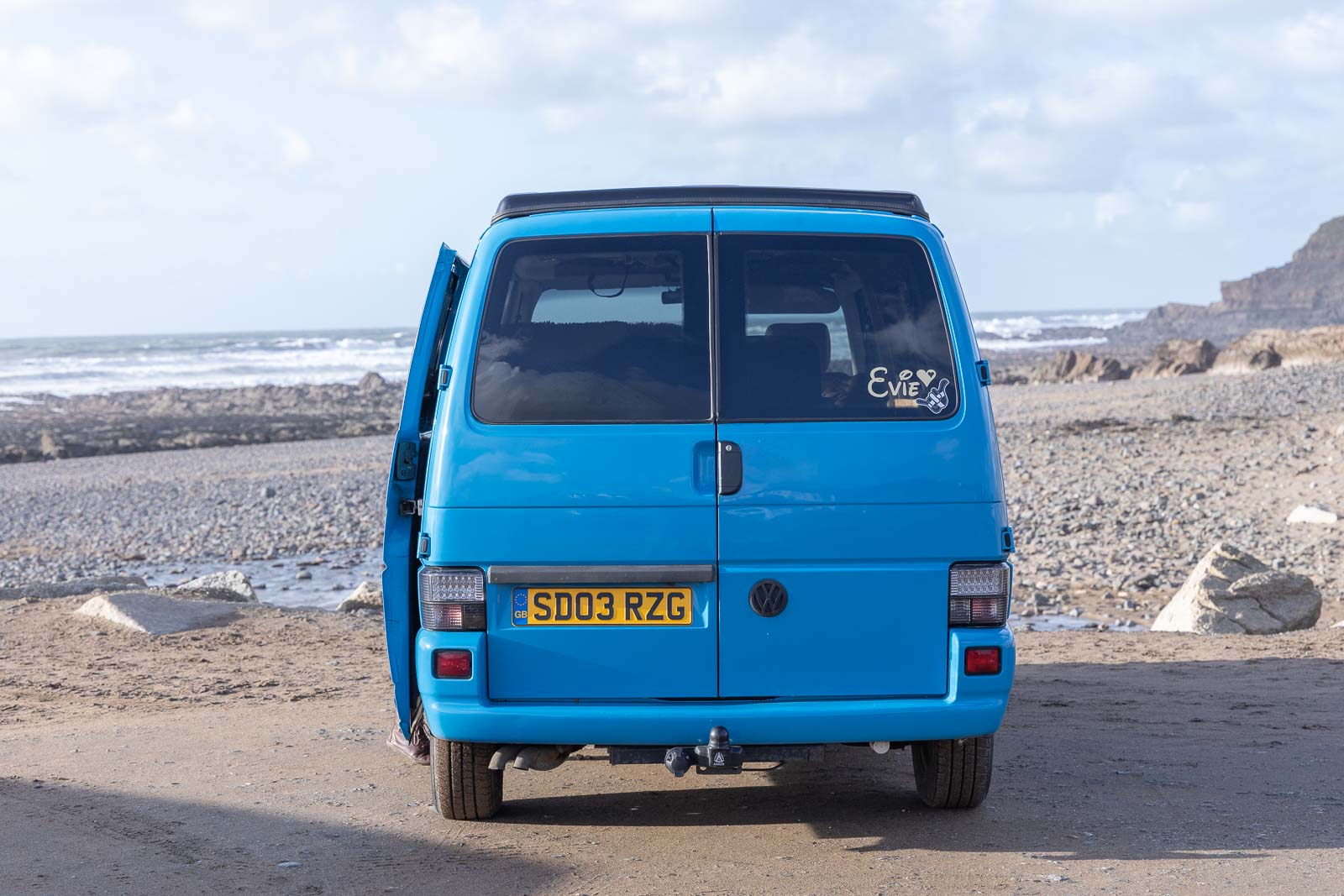 VW T4 Transporter 2003 2.4 SWB Pop Top | Quirky Campers