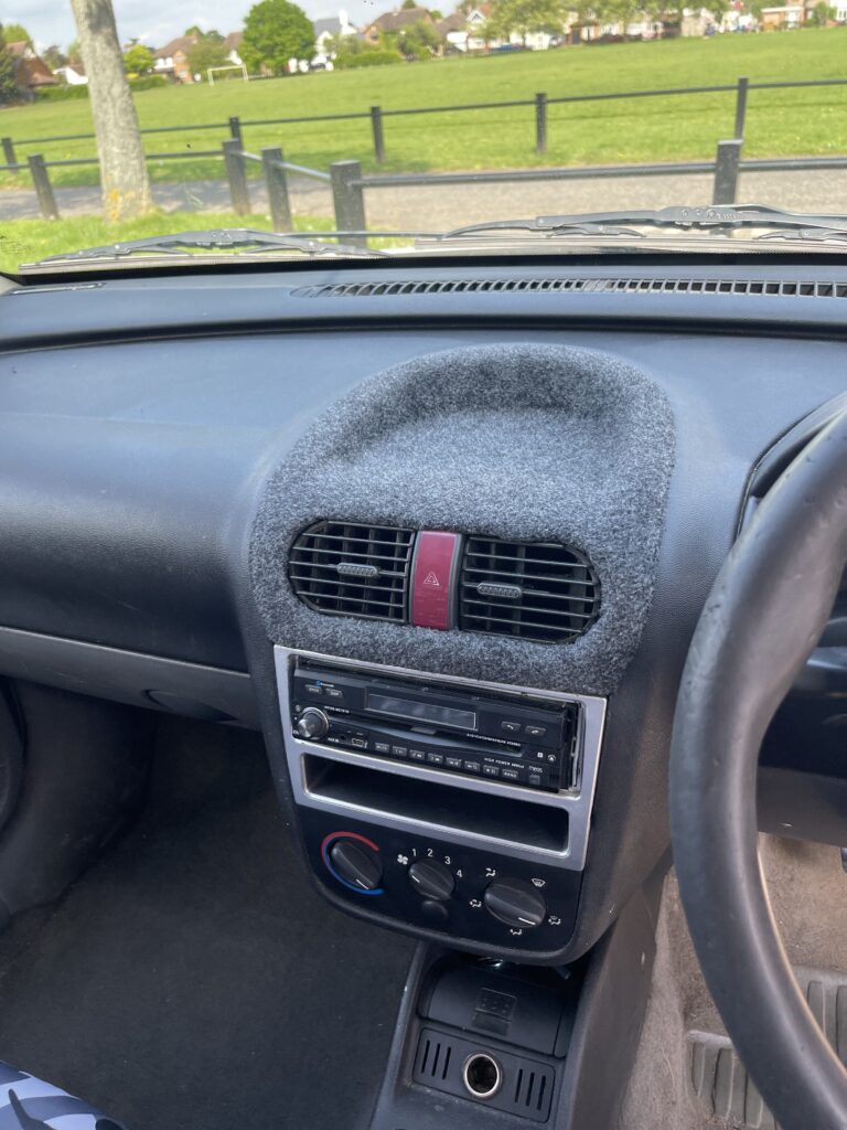 Off Grid Vauxhall Combo Van Conversion | Quirky Campers