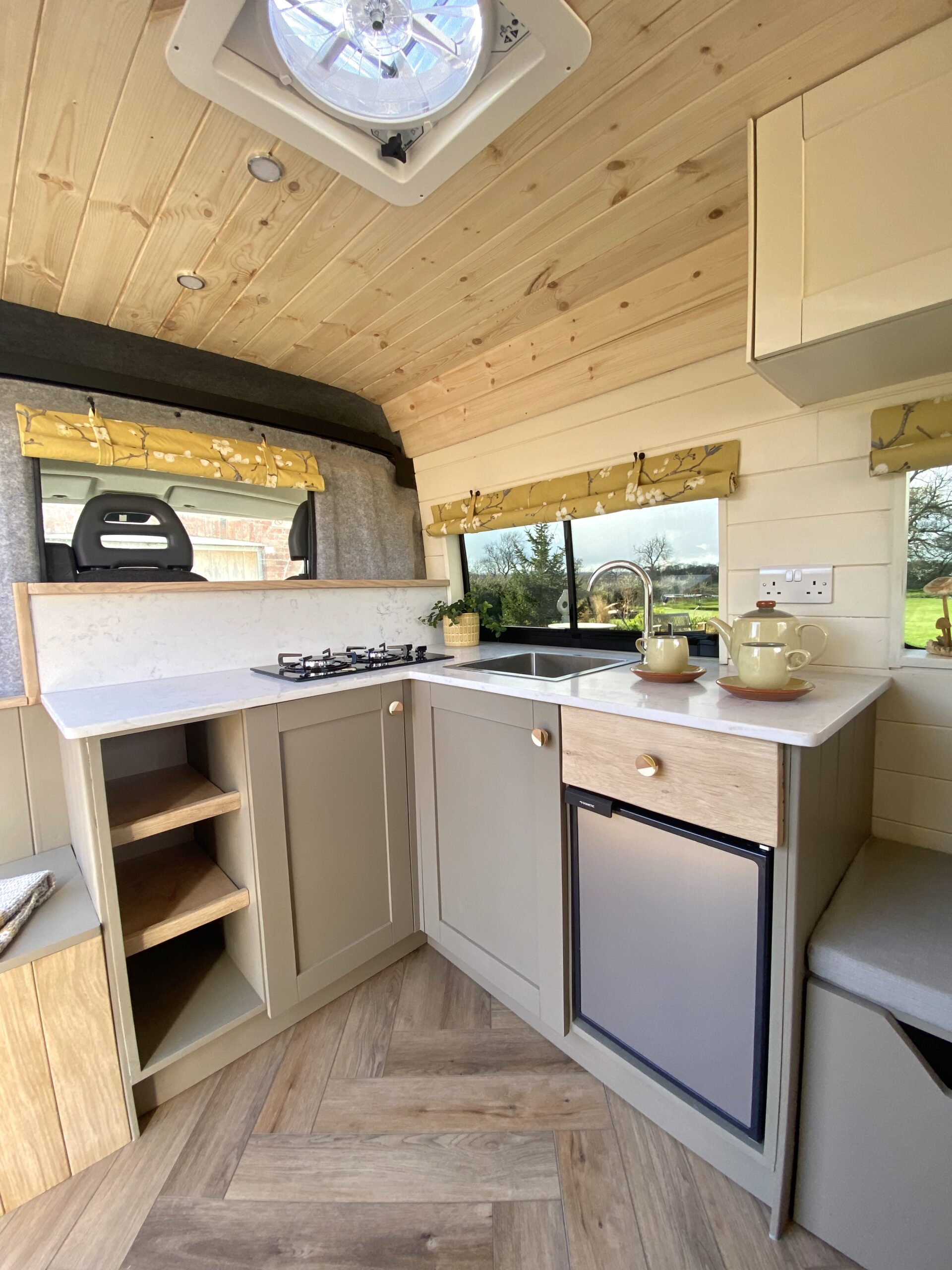 Pippin The Adventure Van | Off Grid | 2018 | 62,000 miles | Euro 6 ...