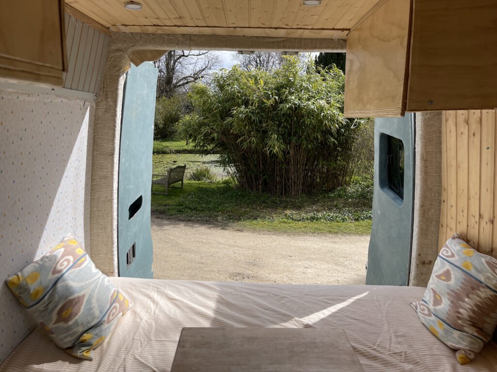 Short wheel base Sprinter Campervan - spacious, sleeps 3, low price for ...