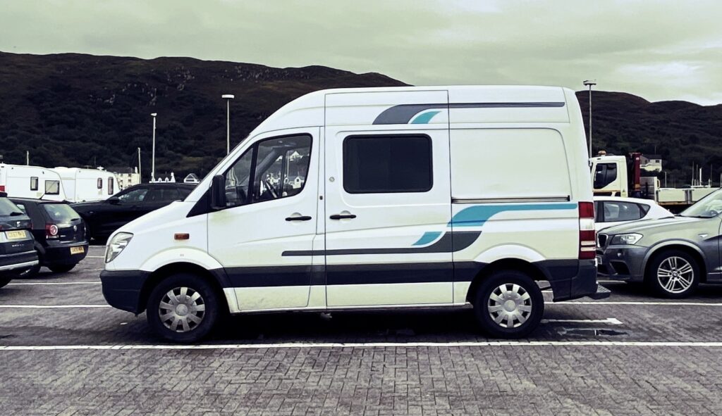 Short wheel base Sprinter Campervan - spacious, sleeps 3, low price for ...