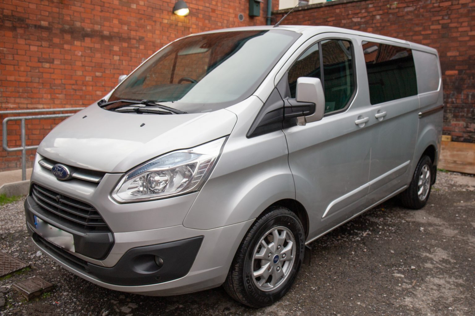 Ford Transit Custom day van | Quirky Campers