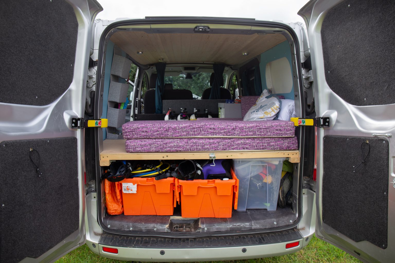 Ford Transit Custom day van | Quirky Campers