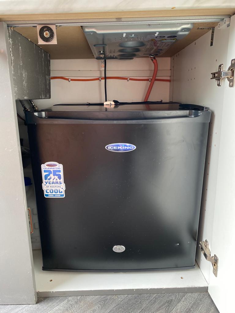 Trusty Trish - Ford Transit 2010 high roof - Off grid | Quirky Campers