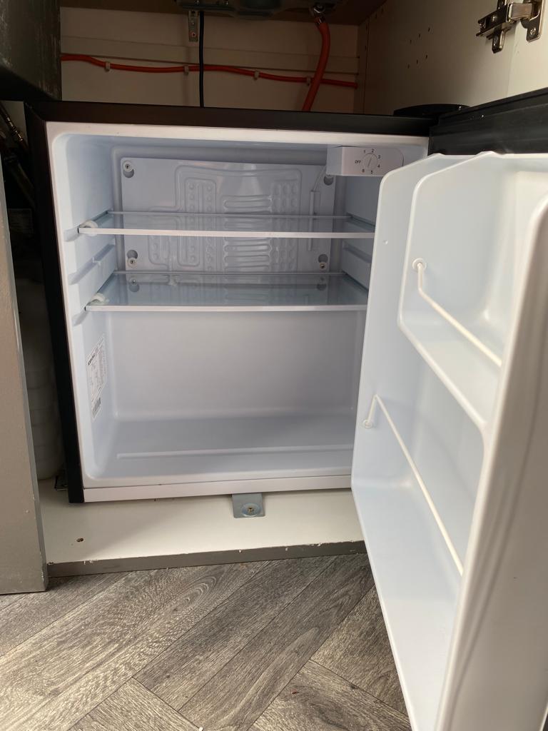 Trusty Trish - Ford Transit 2010 high roof - Off grid | Quirky Campers