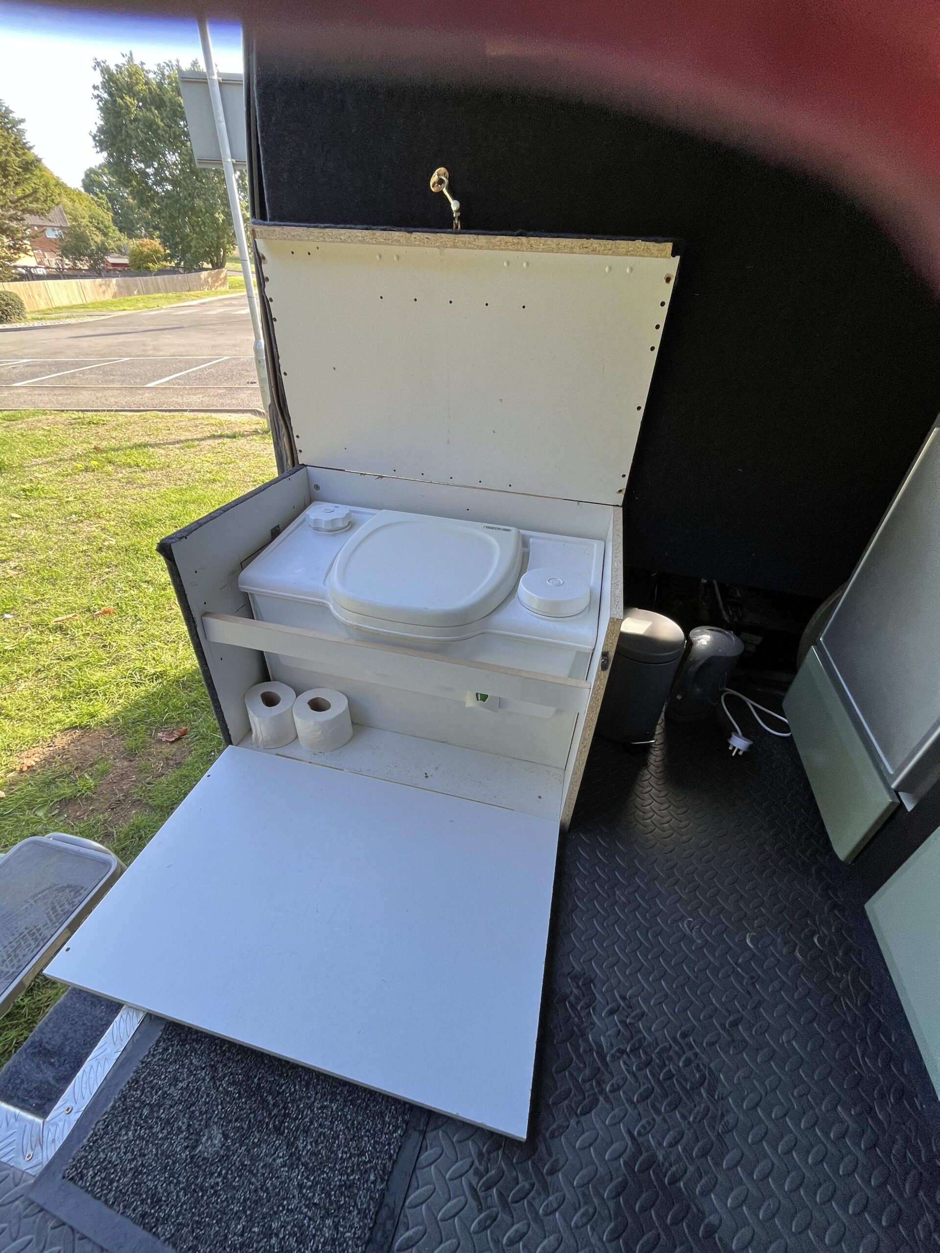 Ford Transit 2010 LWB 2.4 rwd Fully loaded, fixed bed campervan ...