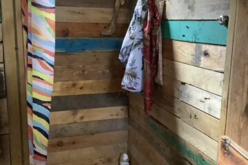 7.5t stunning rustic wood panelled converted horse box…. NOW WITH 12 ...