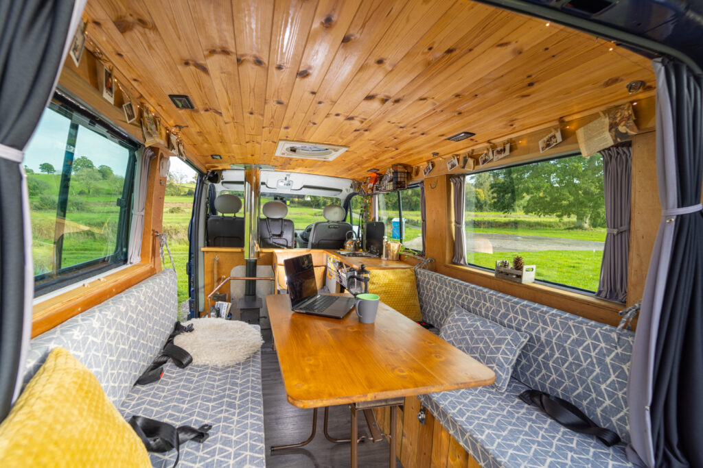 Amazing 7 Seater 2 Berth Campervan - FSH, full MOT, toilet, solar ...