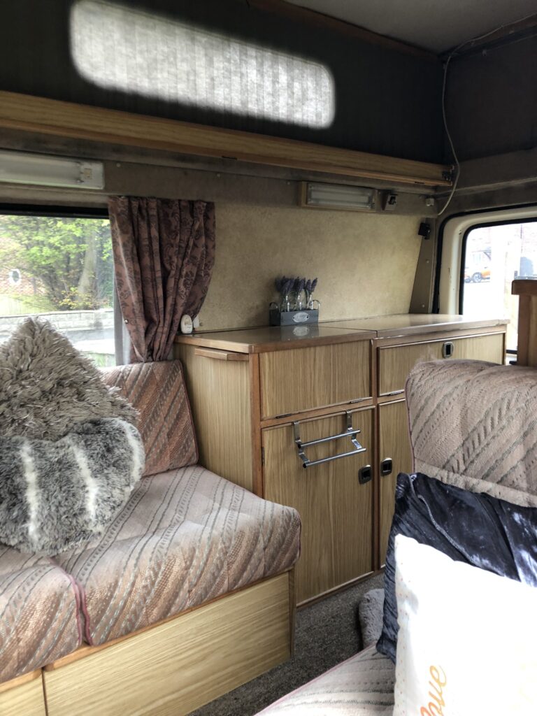 ‘Fabulous frisky’(RARE! FORD frisky camper)1991 | Quirky Campers