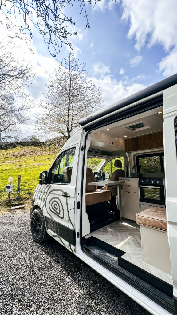 "Luxurious 2-Berth Campervan: The Ultimate MWB Campervan" ⋆ Quirky Campers
