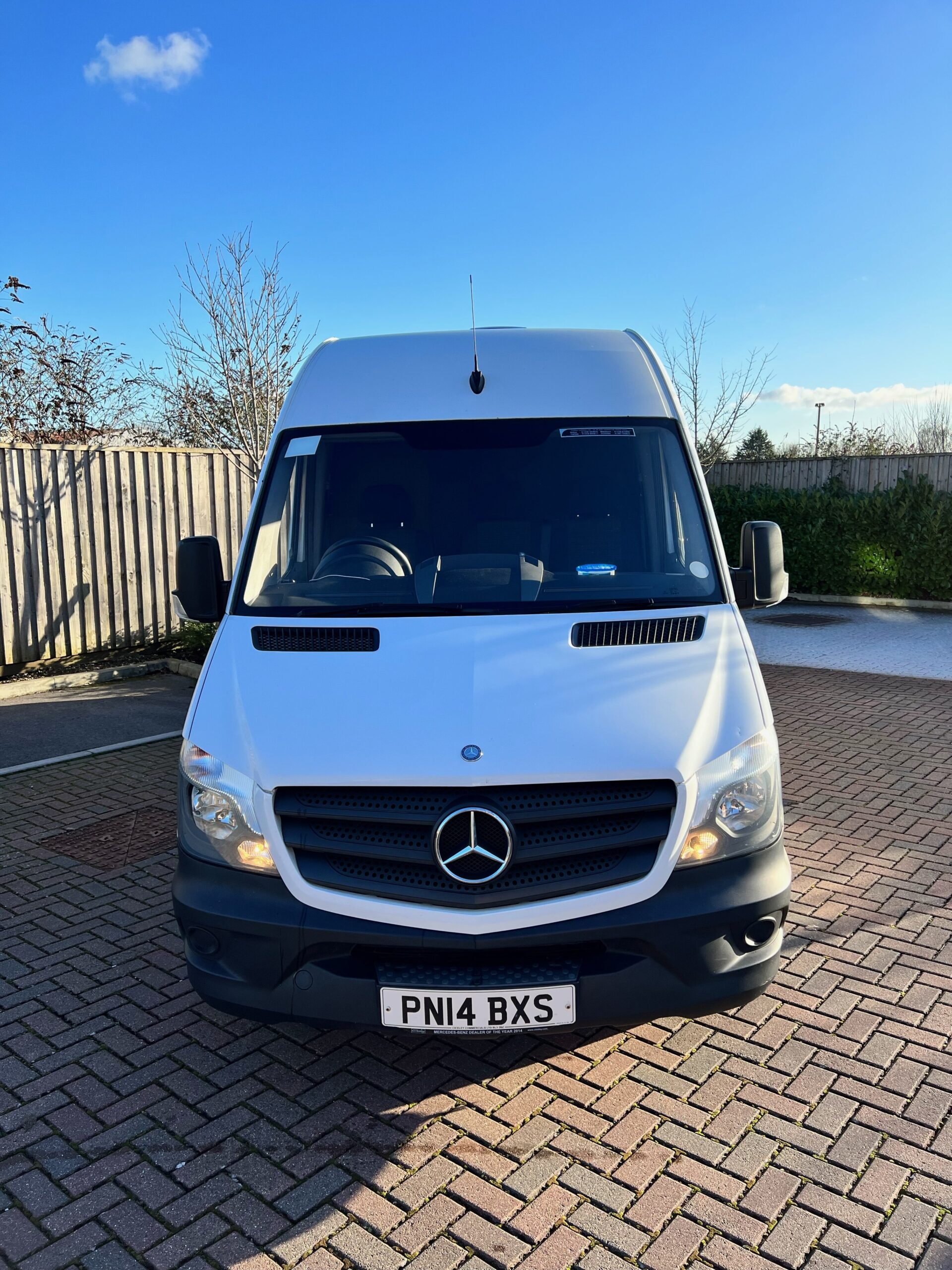HIGH QUALITY - LWB MERCEDES SPRINTER - OFF GRID - NEWLY CONVERTED ...