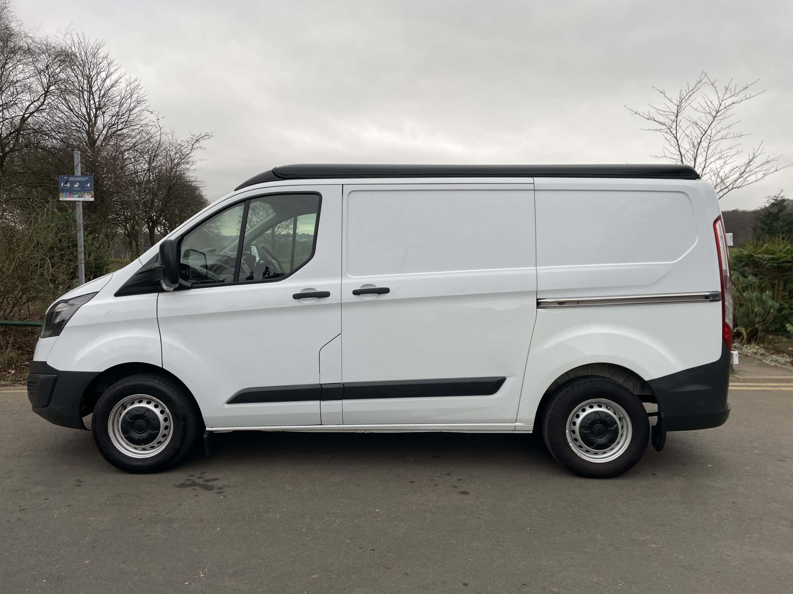 Beautiful Brand New Professional Conversion 3 Berth in SWB Ford Transit ...