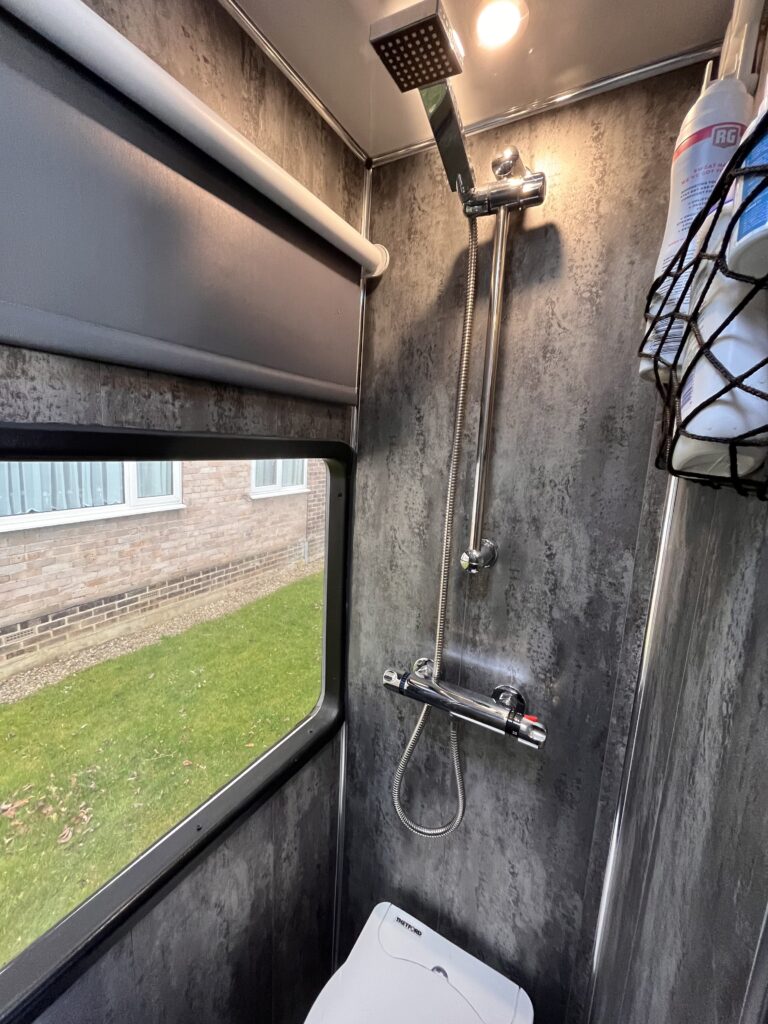 MERCEDES SPRINTER-CARBON KEVLAR-ex met riot van | Quirky Campers