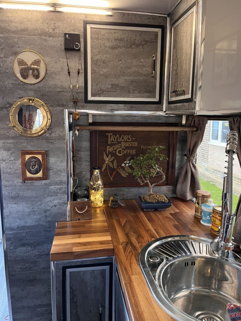 MERCEDES SPRINTER-CARBON KEVLAR-ex met riot van | Quirky Campers