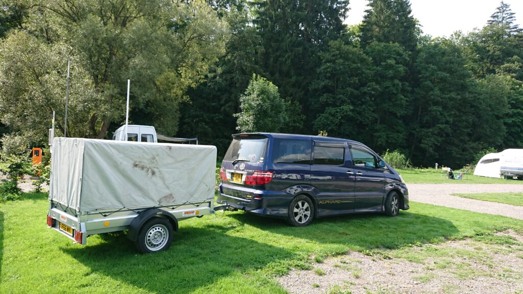 Versatile 4x4 Camper MPV (Multi Purpose Vehicle) with Sink and Compost ...
