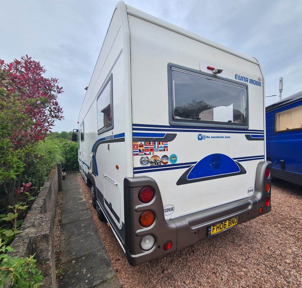 *DEPOSIT NOW TAKEN* Fully off grid luxury 6 berth motorhome | Quirky ...