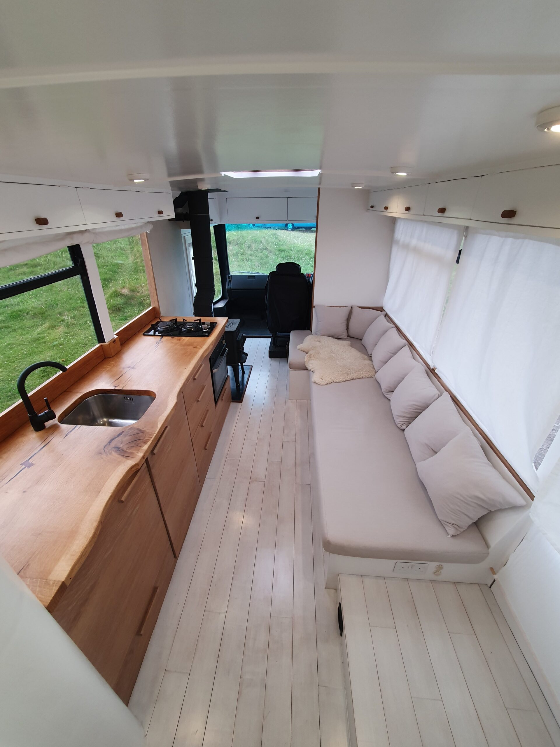 Full time Live in Bus/ Off grid camper/Motorhome - Mercedes 811D ...