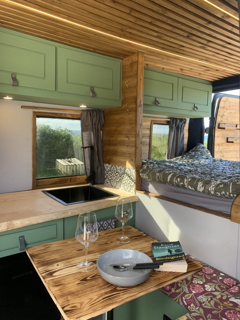 BESPOKE COUNTRY COTTAGE ON WHEELS! HOME FROM HOME | Quirky Campers