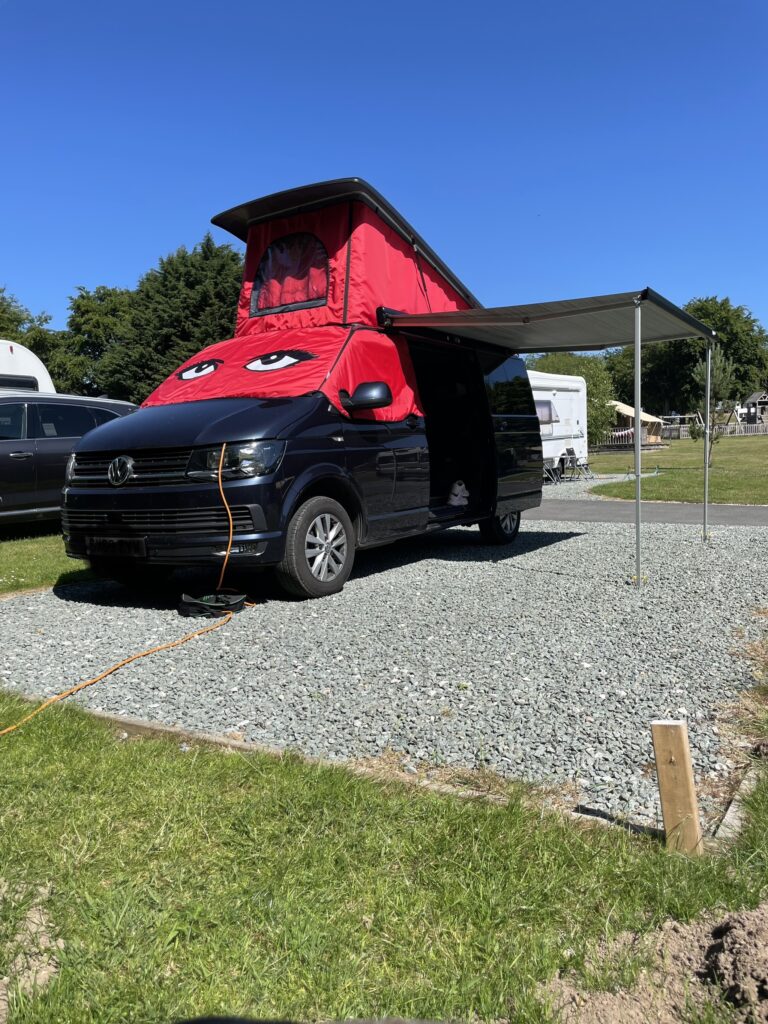VW Transporter Combi conversion Stunning in Starlight Blue! | Quirky ...