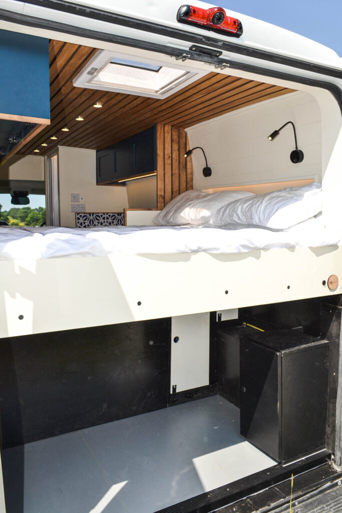 Full off Grid Professionally Converted 2019 Citroen Relay 2 Berth ...