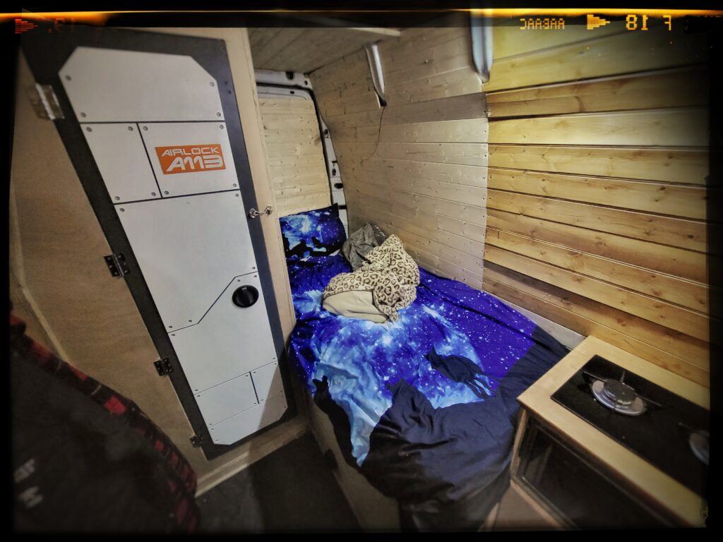 ORANGE IVECO DAILY MK3 SPARE OR REPAIR | Quirky Campers