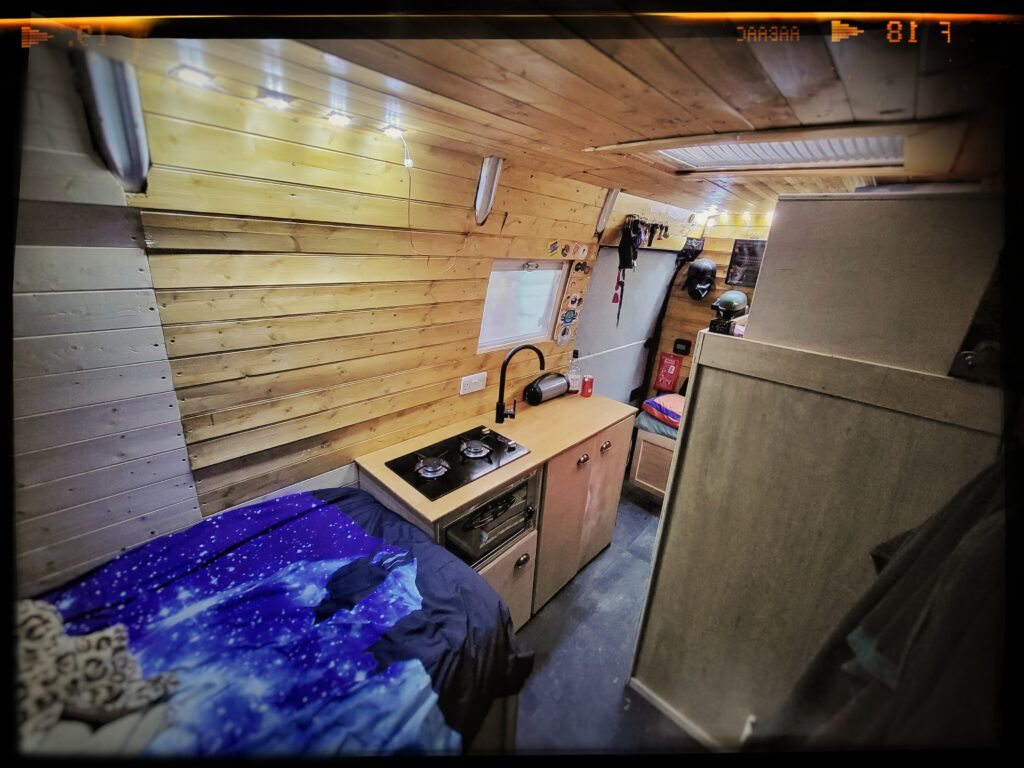 ORANGE IVECO DAILY MK3 SPARE OR REPAIR | Quirky Campers