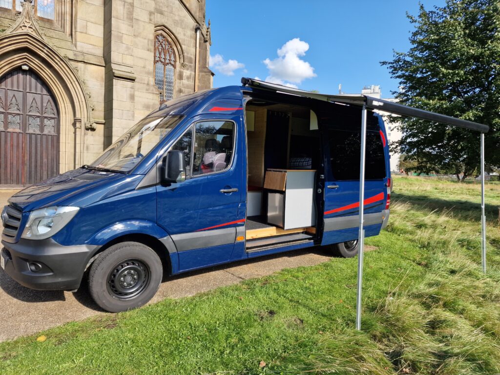 MERCEDES SPRINTER MWB OFF GRID CAMPER / MOTORHOME | Quirky Campers