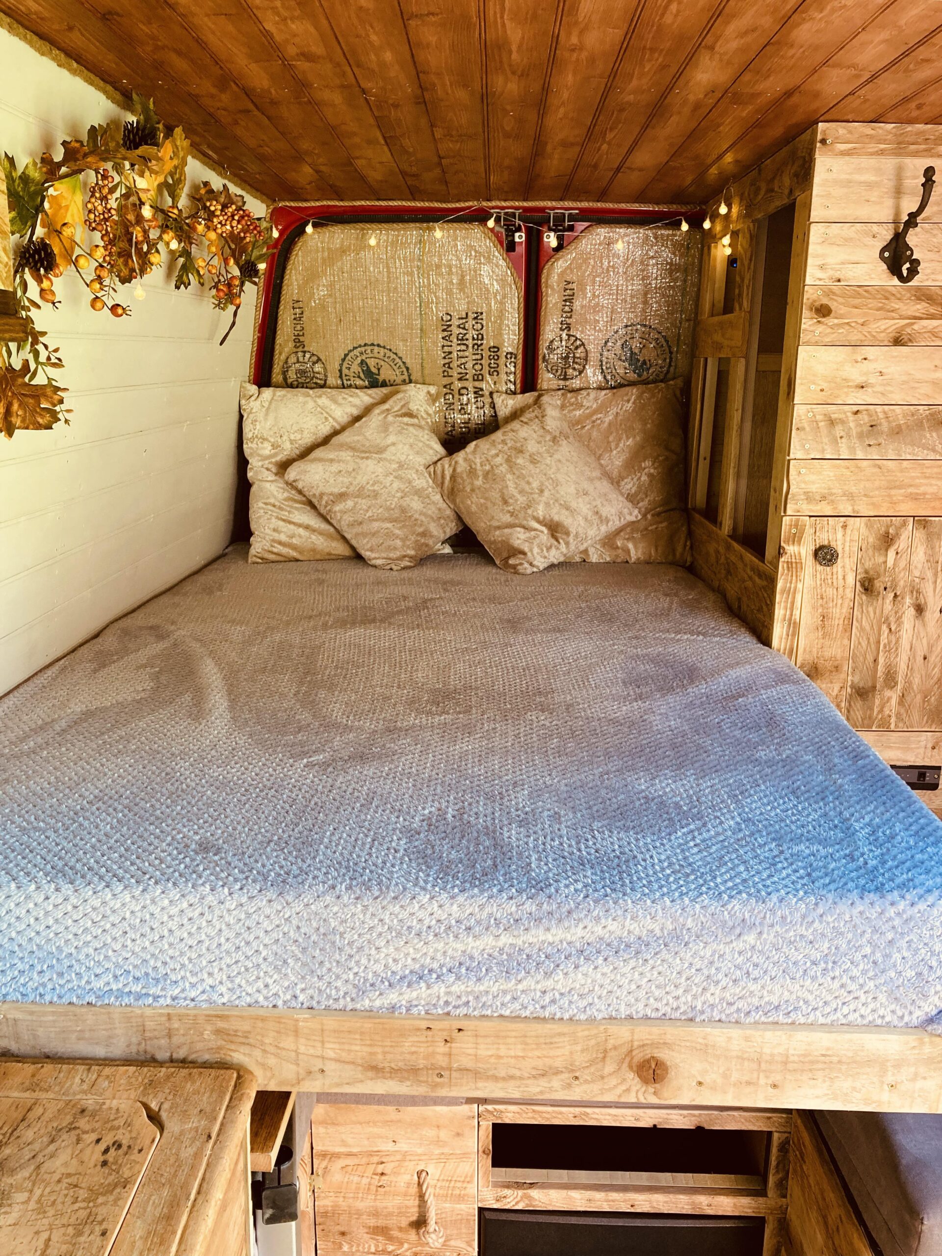 Rowan - cosy rustic wood cabin on wheels bursting with character, off ...