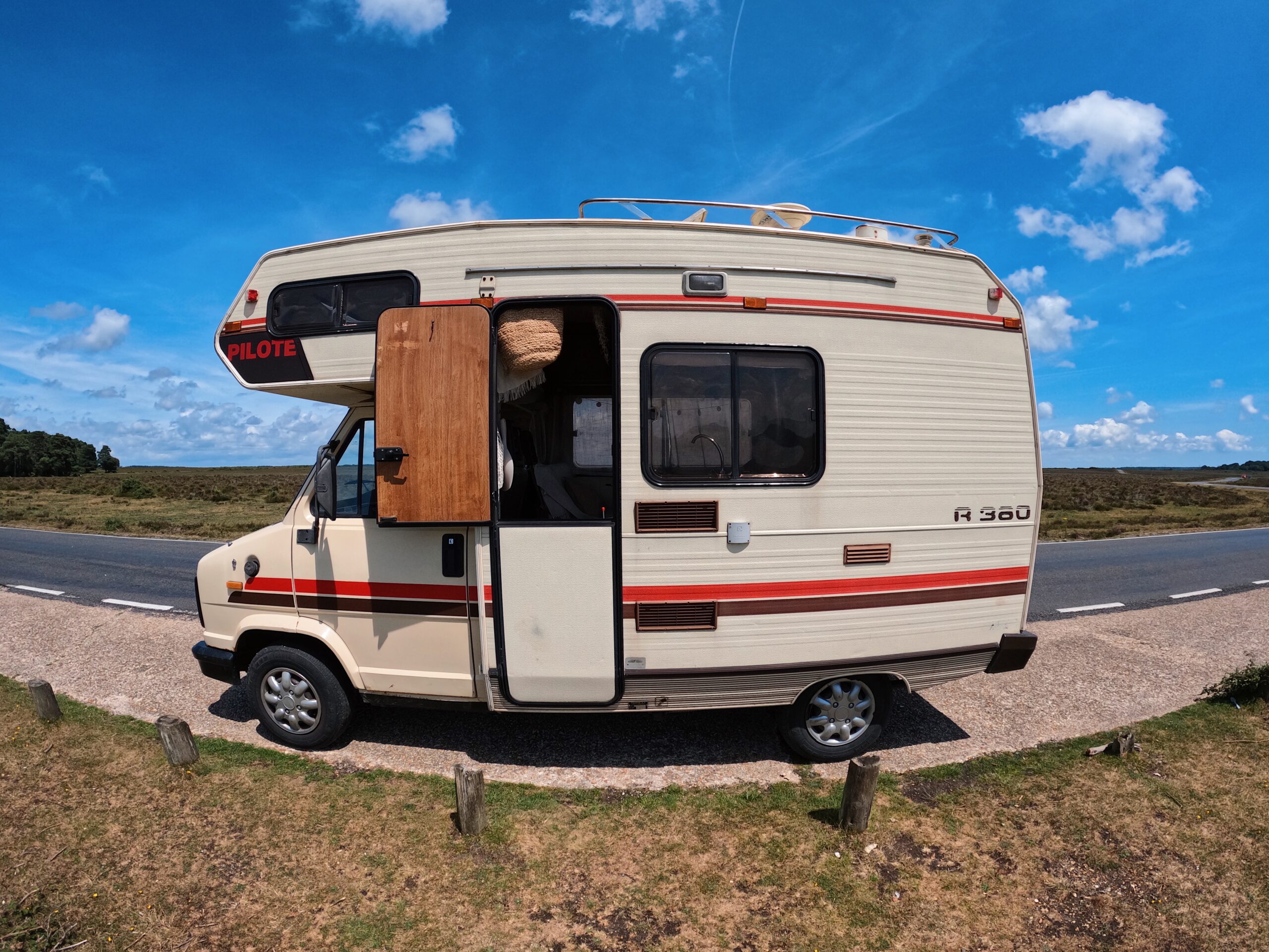 Quirky Talbot Pilote R380 | Quirky Campers