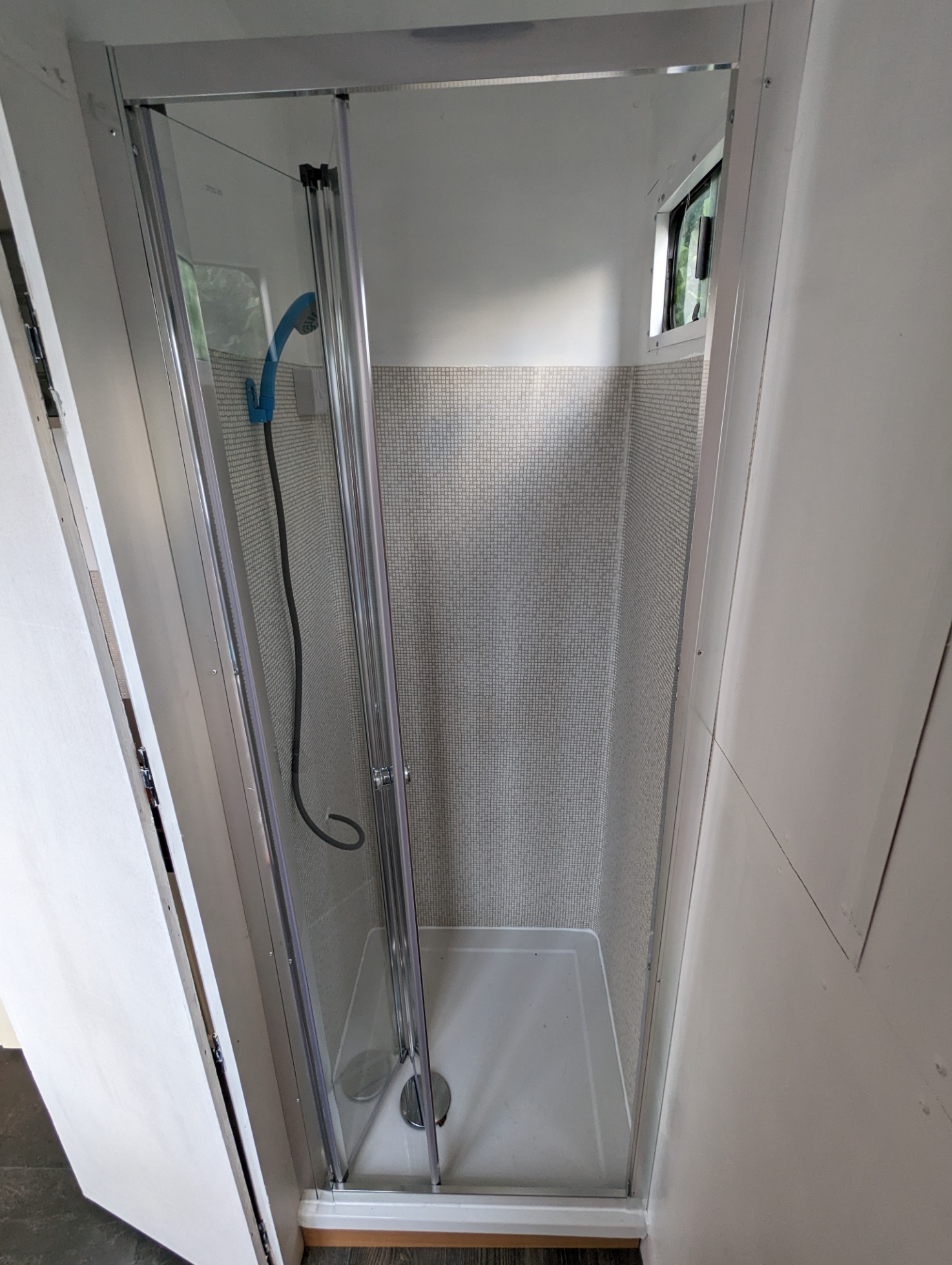 *REDUCED* VW LT35 Horsebox Camper Conversion 3 Berth Shower Drop Down ...