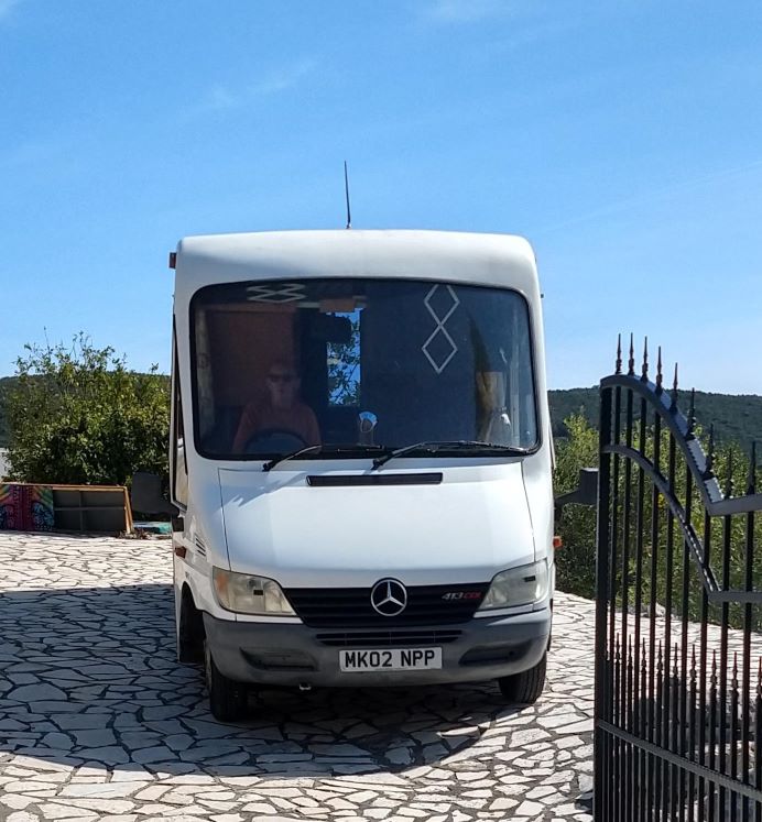Low mileage 2002 Mercedes-Benz SPRINTER 413 CDI Trekabus camper ...