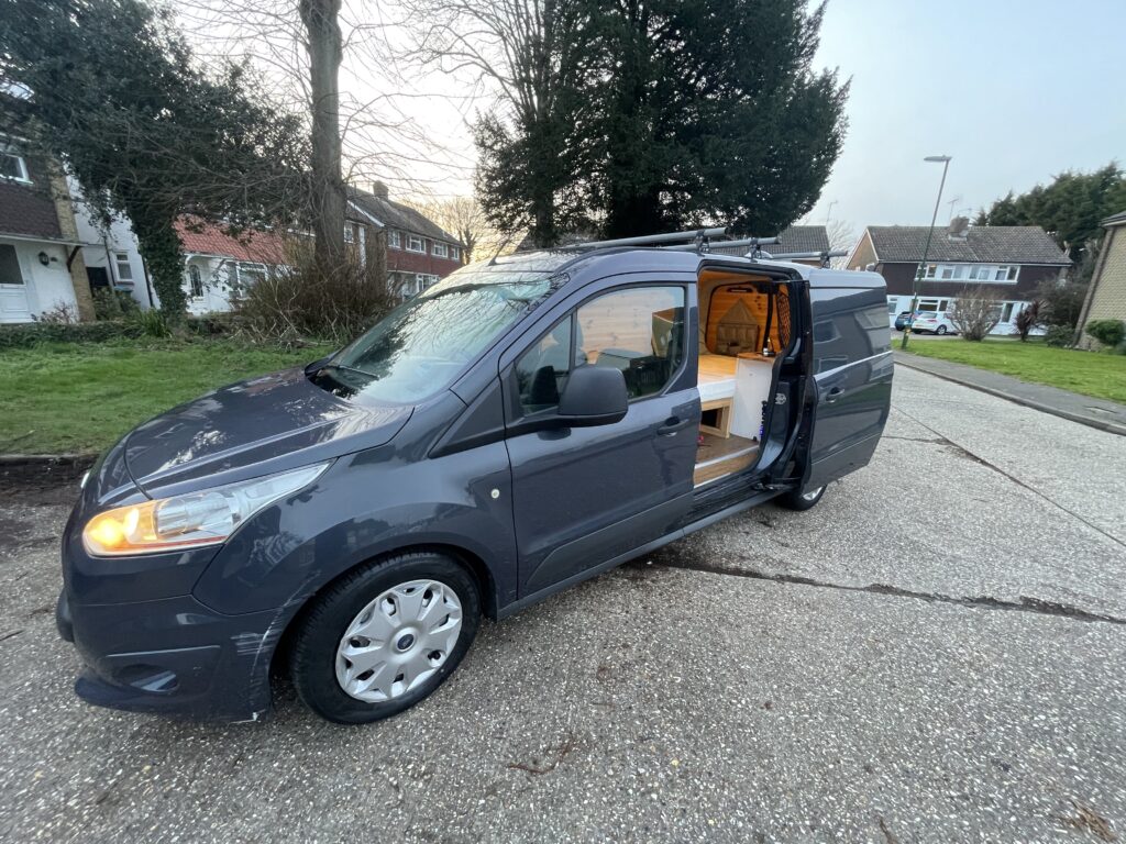 Mini Camper - Ford Transit Connect LWB 2014 | Quirky Campers