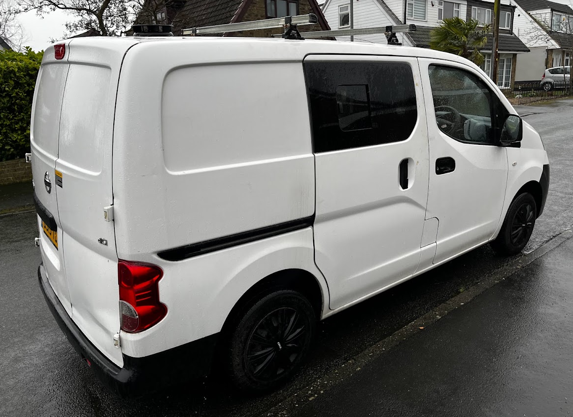 Nissan NV200 Micro-Camper | Ready for adventure / Off-grid camping ...