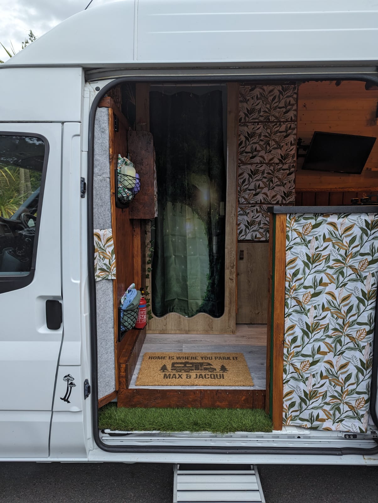 Treehouse 2 berth Camper | Low Milage | Long MOT | Quirky Campers