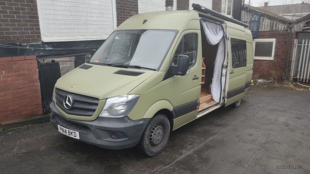 Mercedes Benz ELWB 313 CDi Sprinter Conversion | Quirky Campers