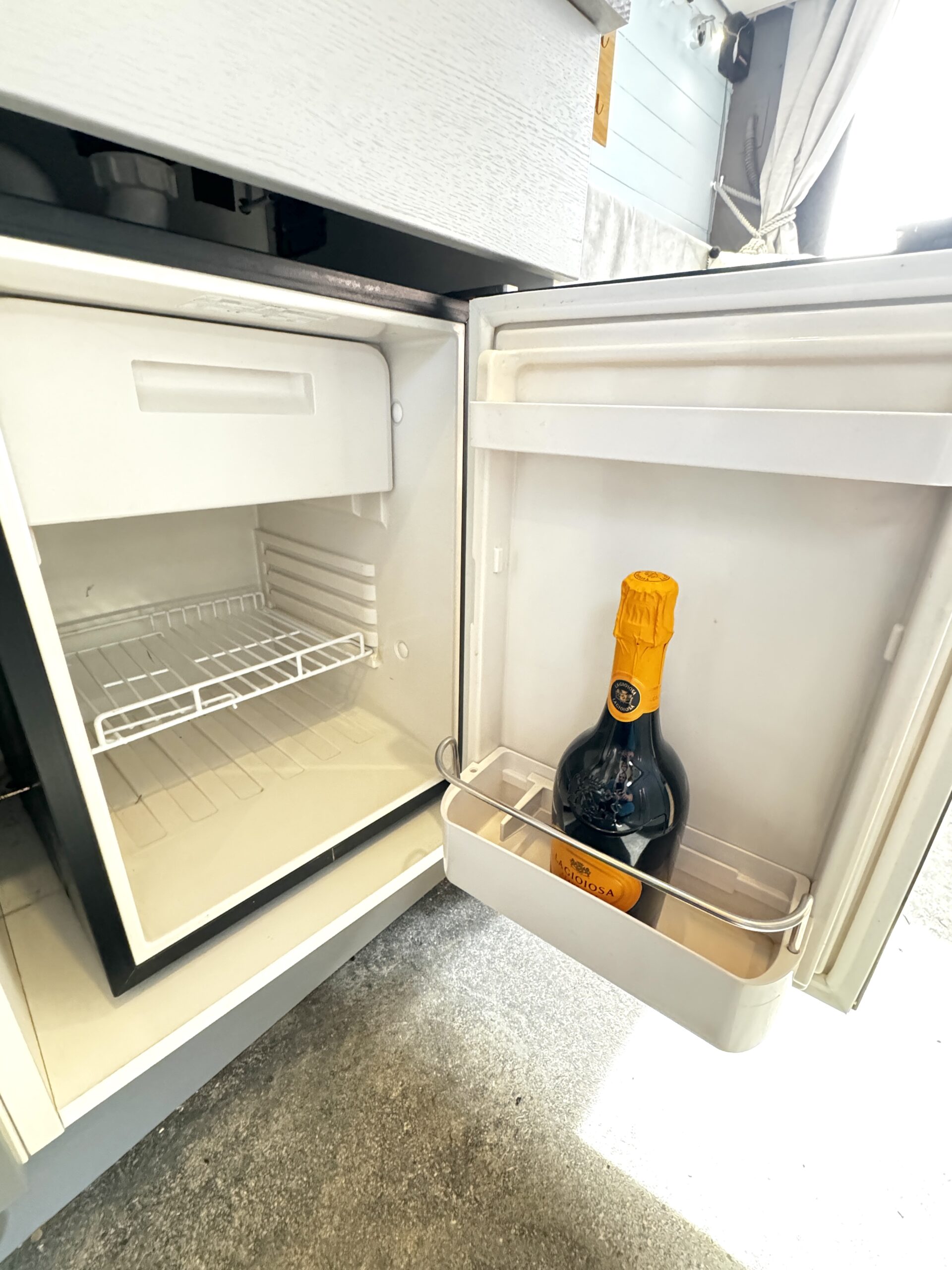 Gorgeous Matilda! Off Grid High Spec Converted Police Riot Van ...