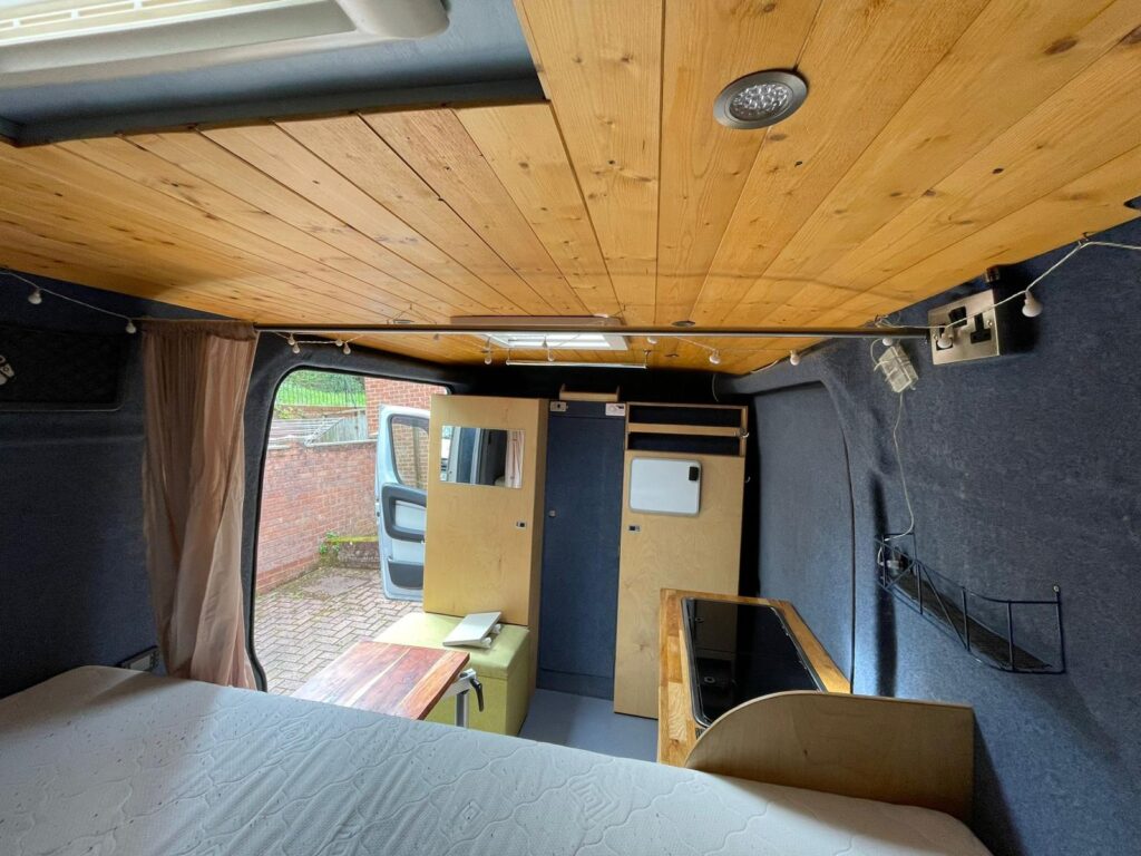 2015 Citroën Relay L2H2 Stealth Camper | Quirky Campers