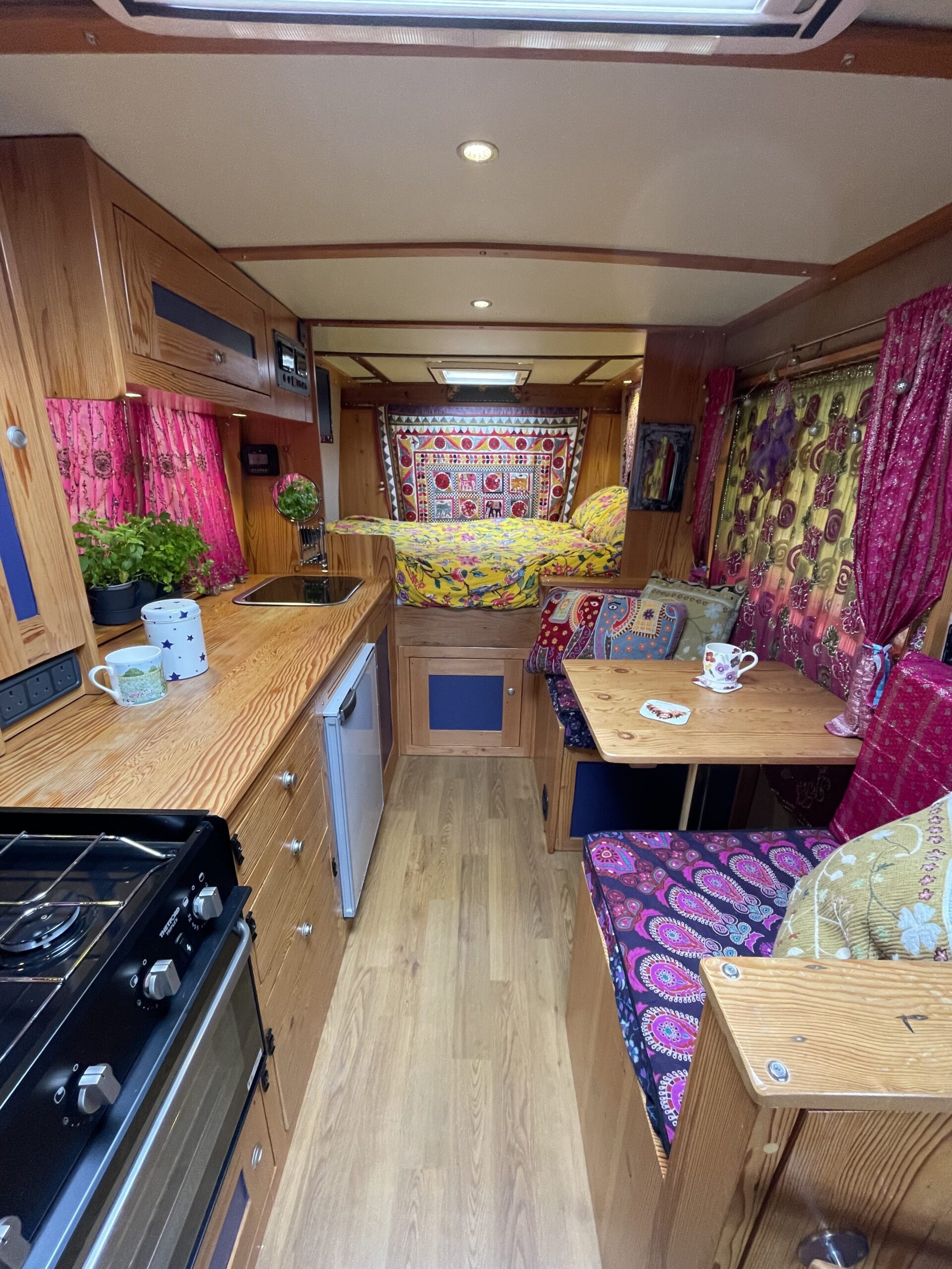 Mercedes 811D Off Grid Motorhome | Quirky Campers