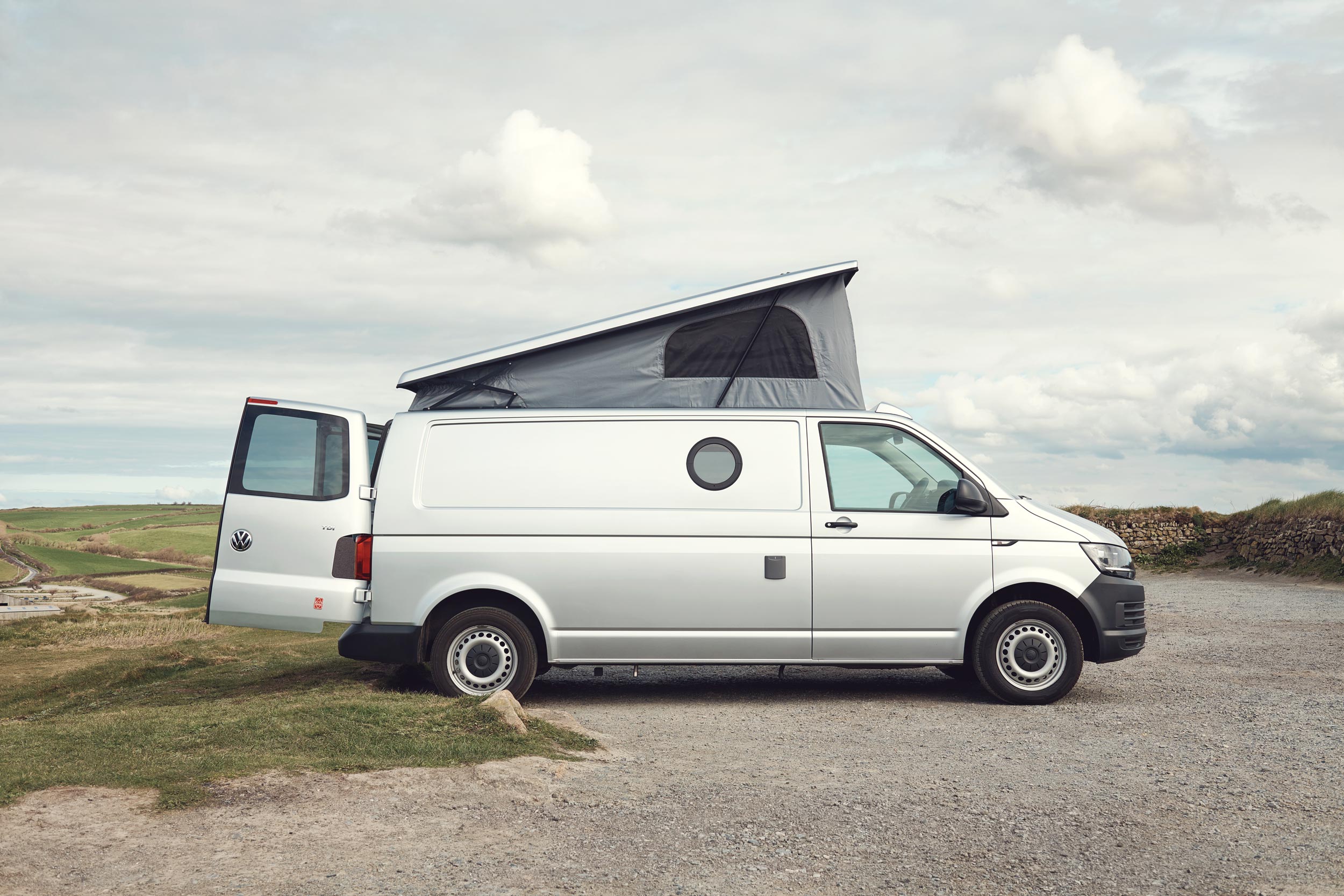 Lola - VW Transporter 2017 LWB T6 | Quirky Campers
