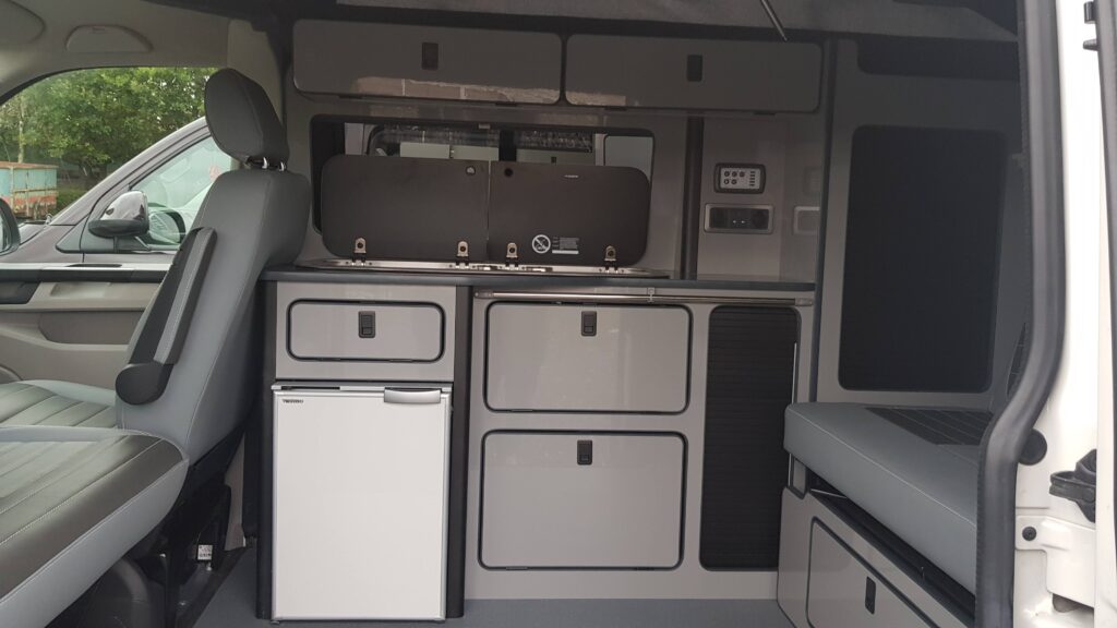 Professionally Converted Two Tone VW Campervan £3,000 of extras ...