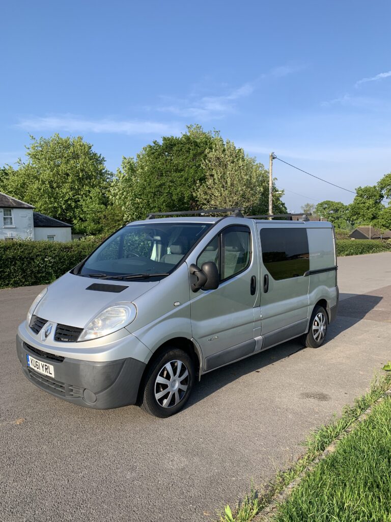 2011 Renault trafic SL27 freeway DCI115 | Quirky Campers
