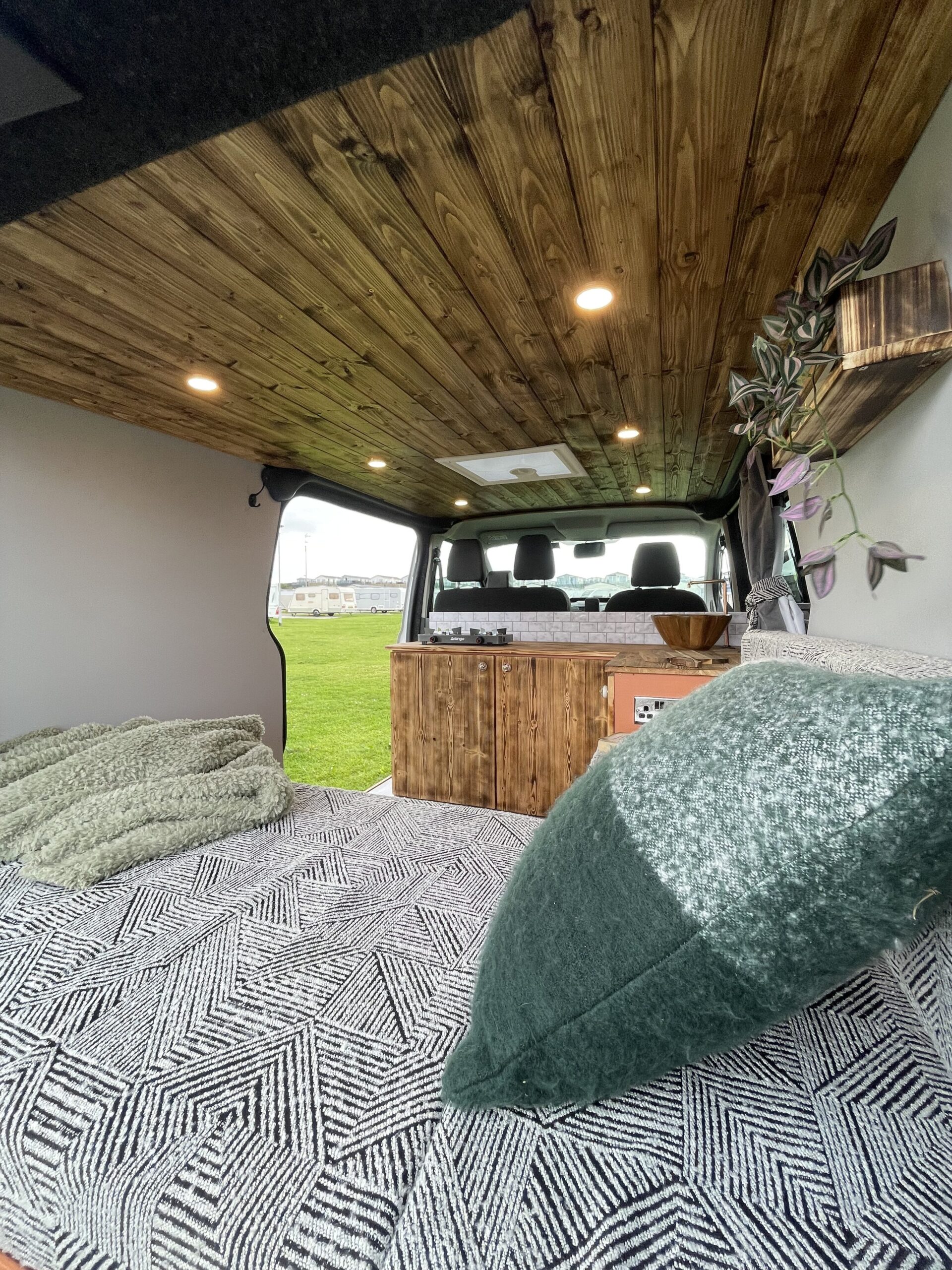 ONE OFF FORD CUSTOM CAMPERVAN READY TO GO! | Quirky Campers