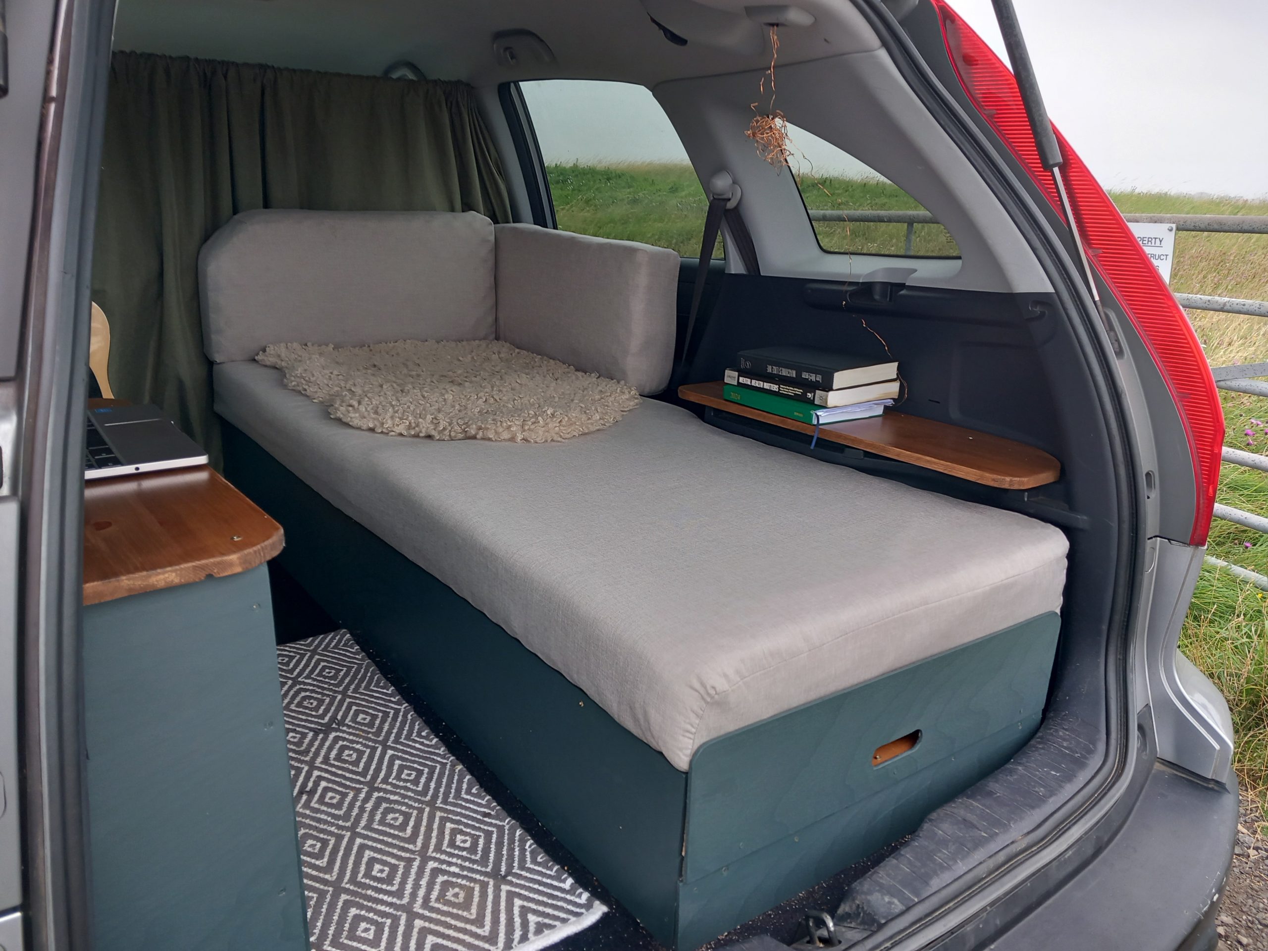 Honda CRV 4x4 camper reverts back to car in minutes! | Quirky Campers