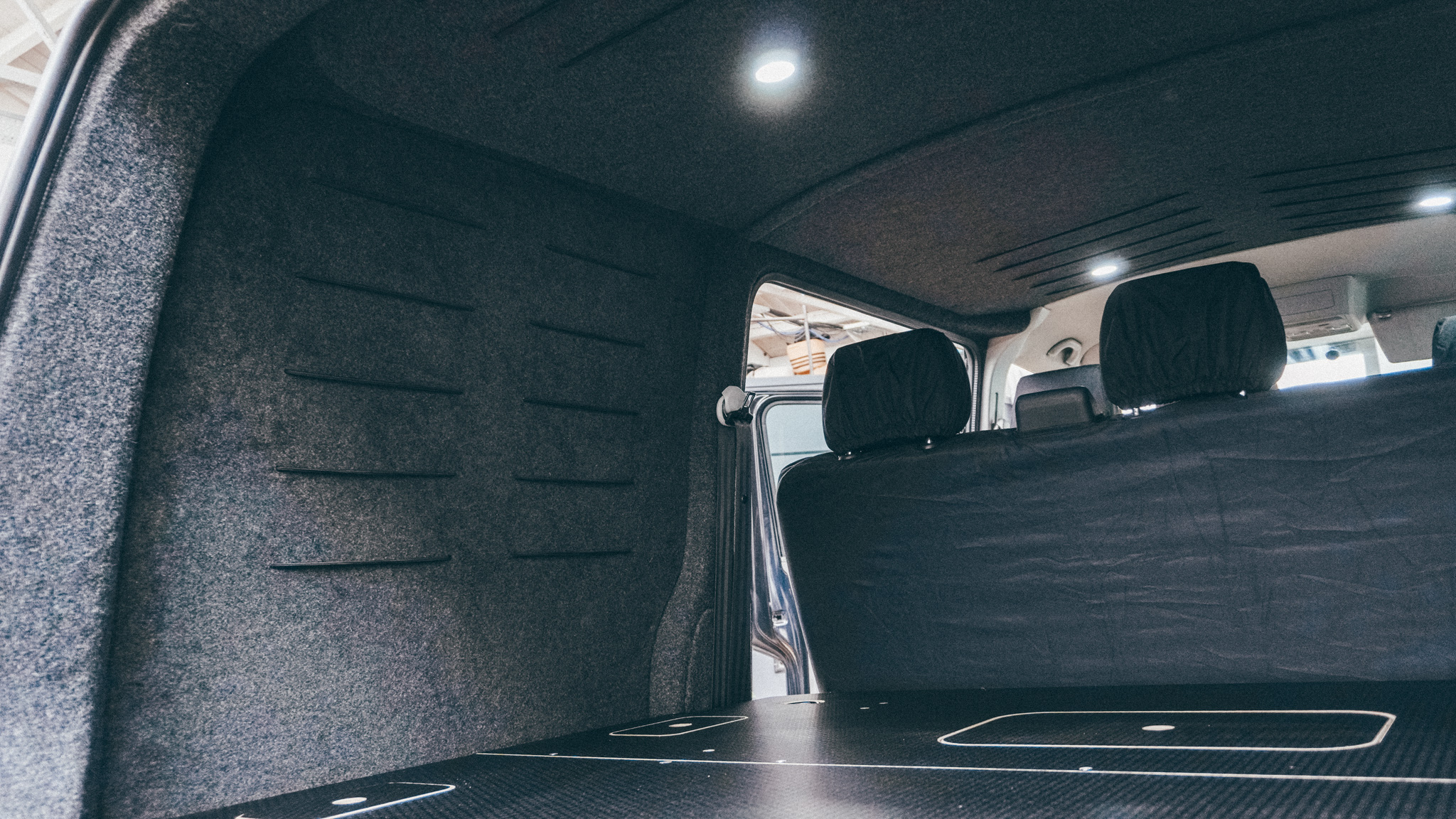 STITCHES + STEEL Converted Kombi Dayvan / Campervan Swamper VW T6.1 ...