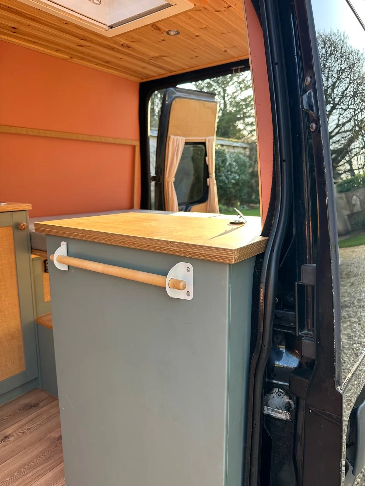 Beloved "Betsy" Ford Transit Off Grid - A LOT of van for under £10k ...