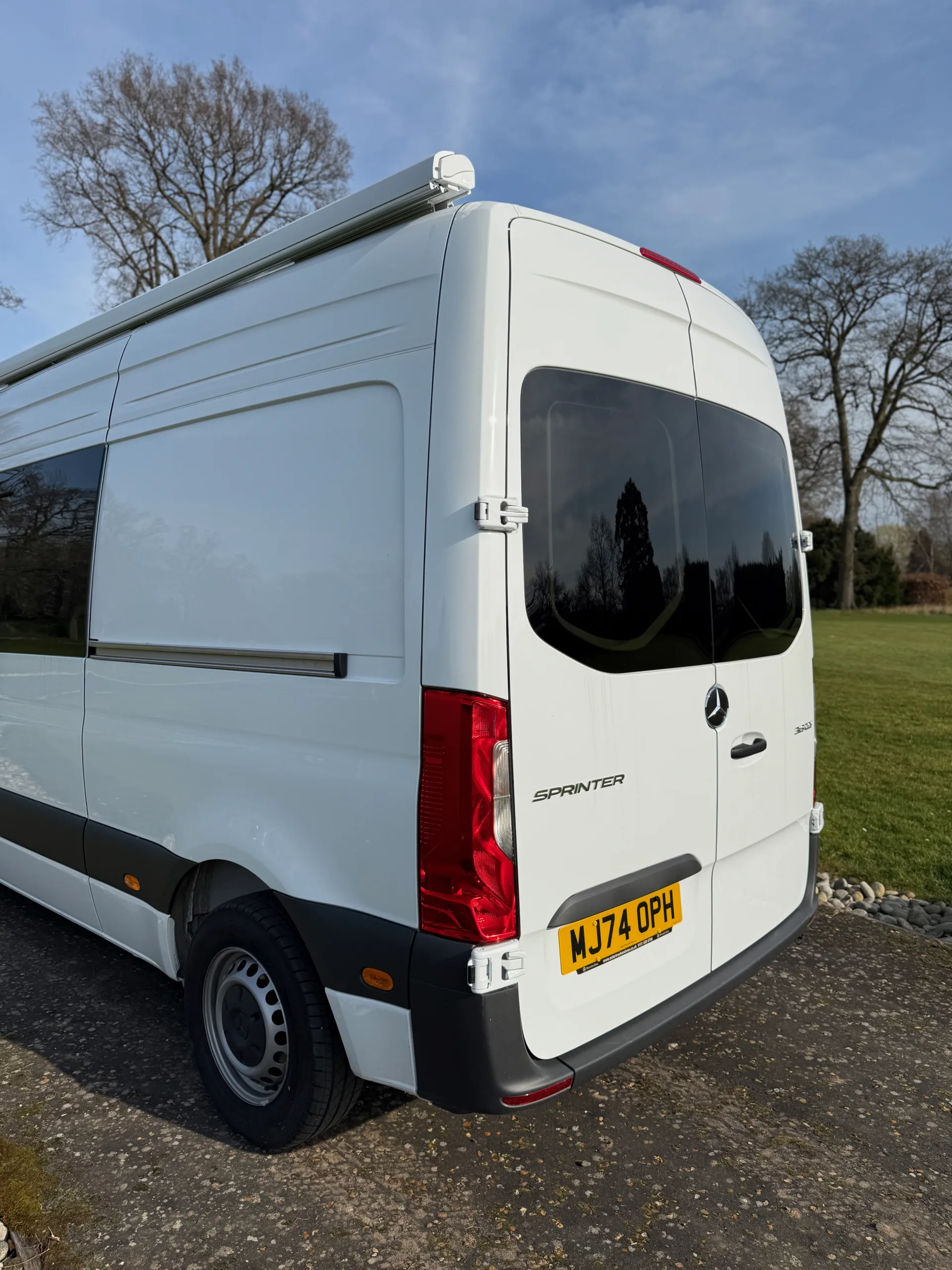 **NEW VAN** HI-SPEC, OFF-GRID MERCEDES SPRINTER CAMPERVAN (GAS-LESS ...
